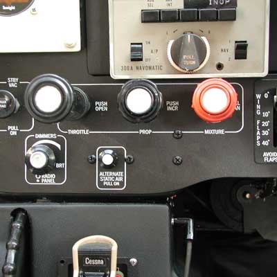 Engine out: the essential steps to a safe outcome : Air Facts Journal
