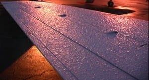 Ice on the wings - would you tell the pilot? : Air Facts Journal