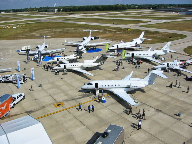 HPN: a bird's eye view, past and present : Air Facts Journal