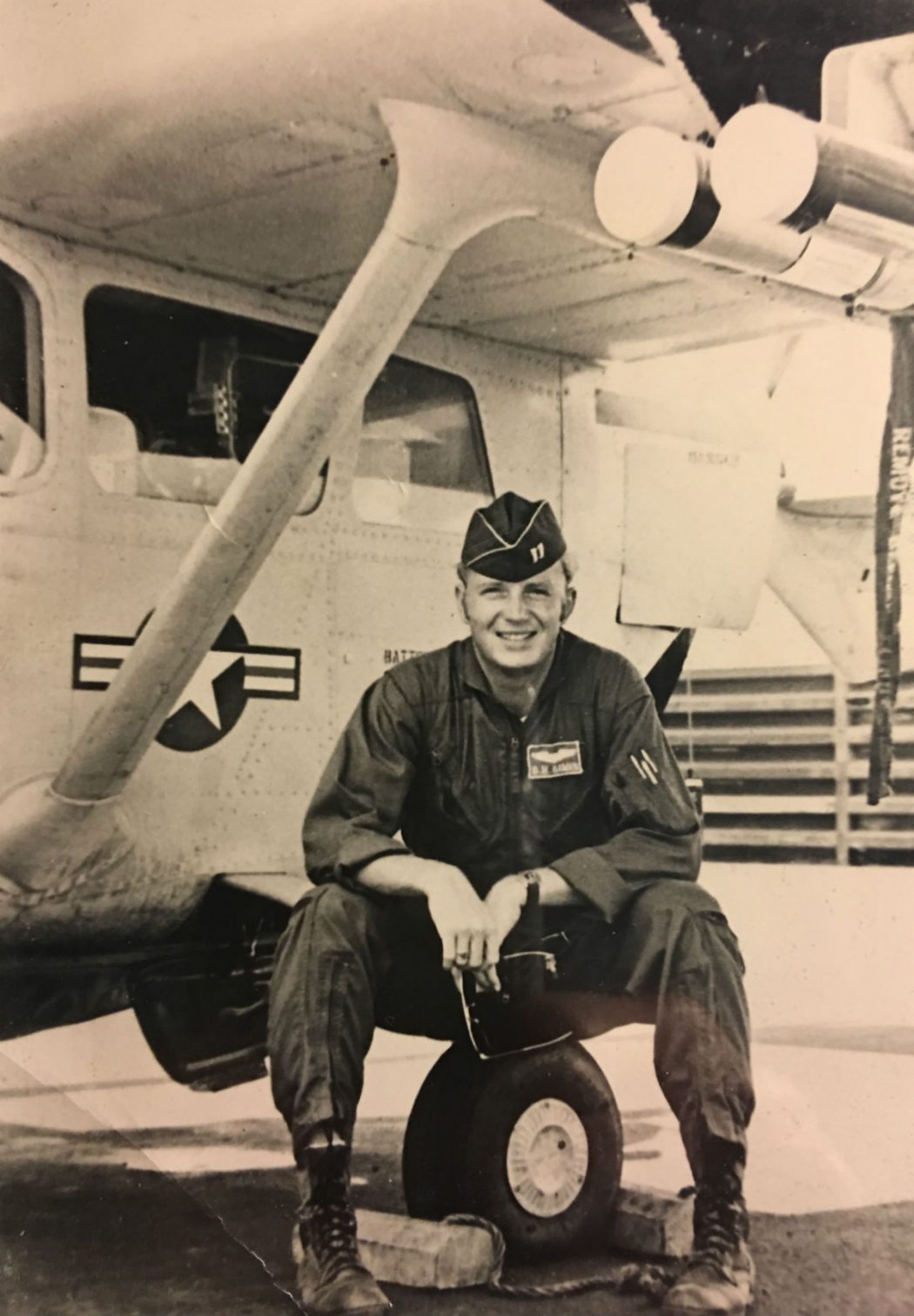 Put down the Budweiser - a Vietnam flying story : Air Facts Journal