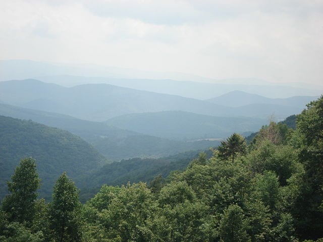 Silent night over the Appalachian Mountains : Air Facts Journal