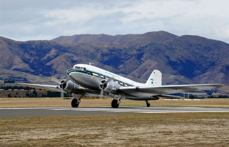 The Ace Team: having a little fun in a DC-3 : Air Facts Journal
