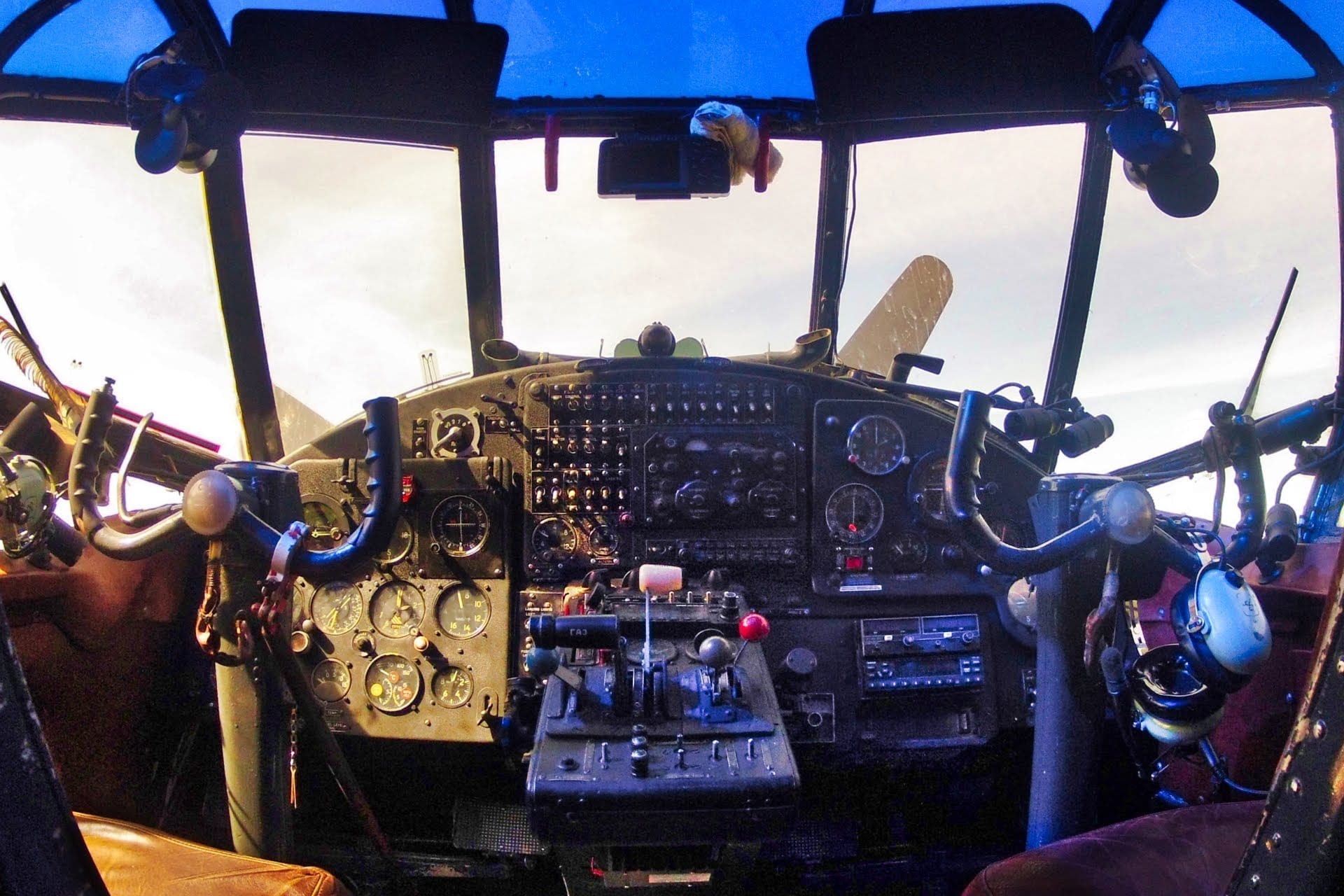 An airplane unlike any I've ever seen before - flying the AN-2 : Air ...